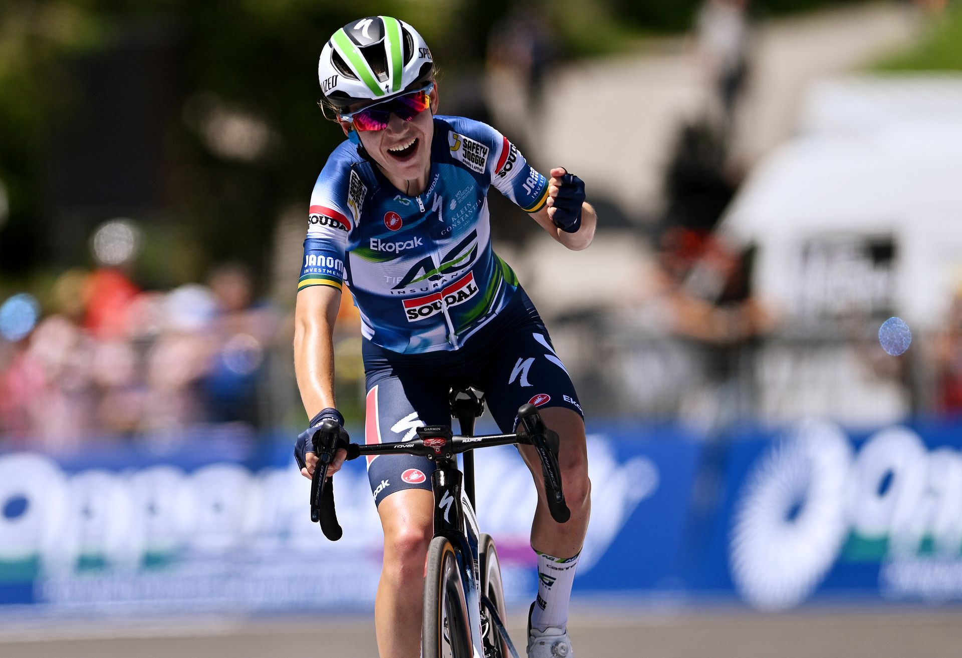 'It seemed too good to be true': Sarah Gigante flies to solo summit win ...