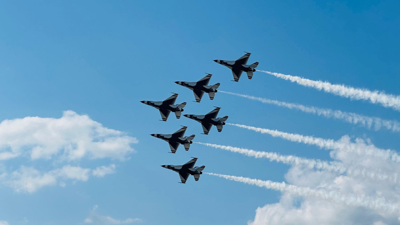 6 Fighter Jet Myths You See On TV And In Movies