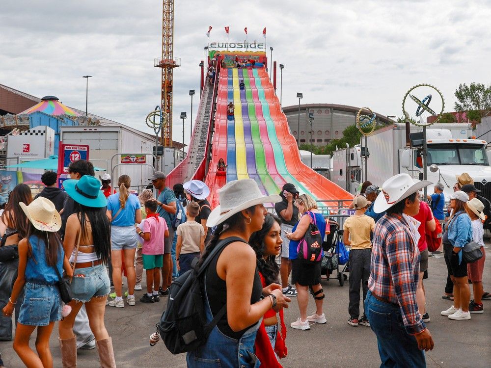 Calgary Stampede, July 10: New Canadian citizens sworn in | 60th ...
