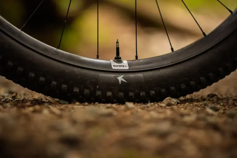 Race Face Rolls Out Their Lightest Rim Yet with New Do-It-All Carbon ...