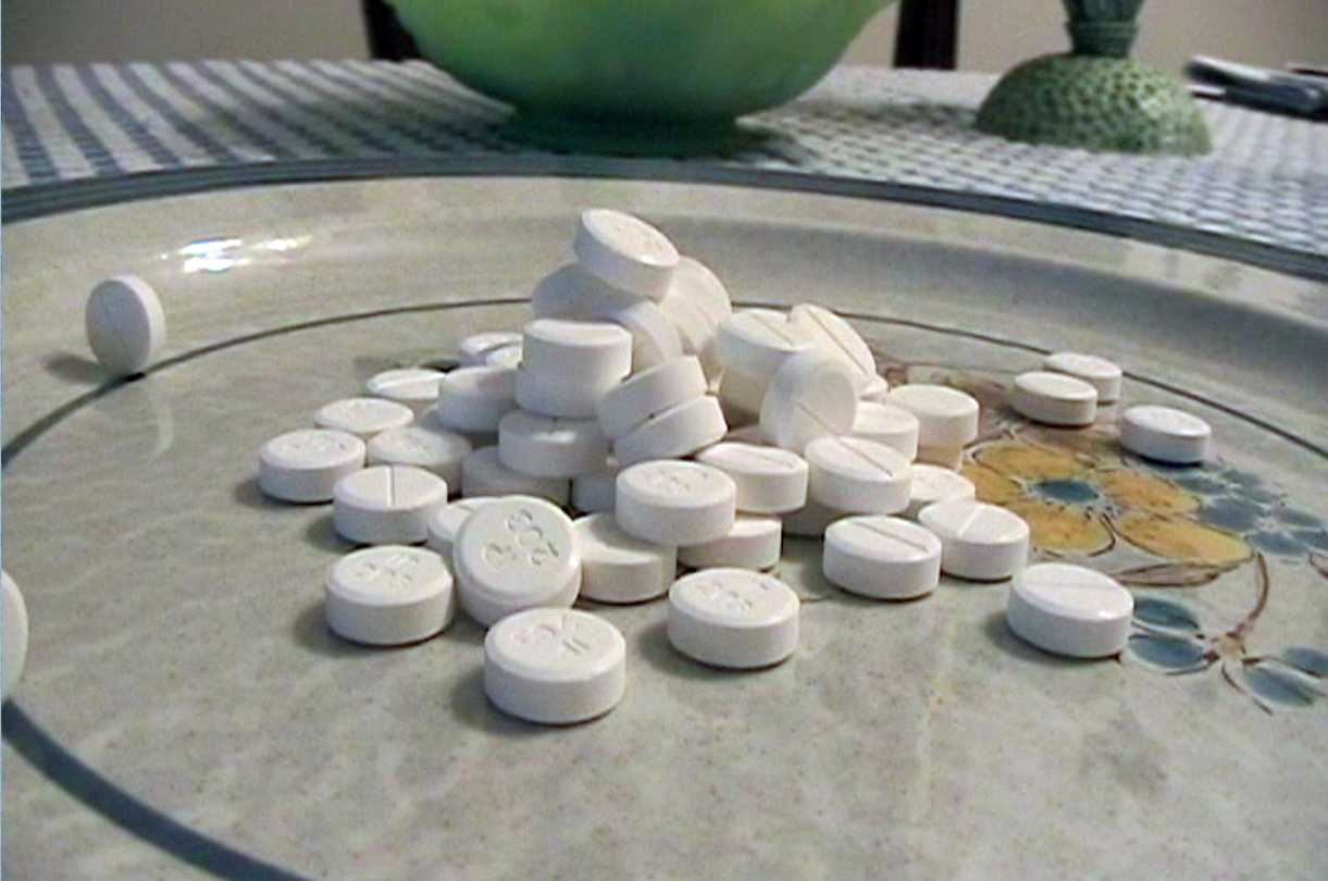 Pharmacist arrested for illegally selling pills, profiting $20,000, DOJ ...
