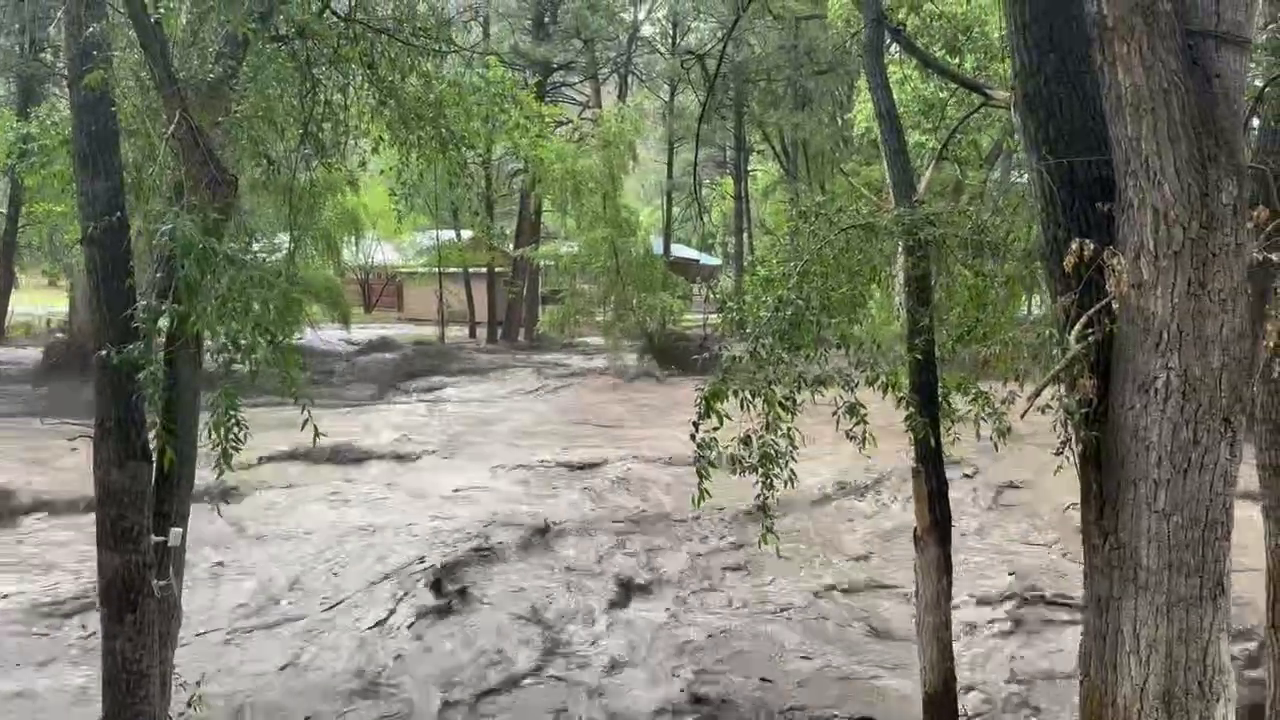 Rio Ruidoso reaches historic levels during flash flood