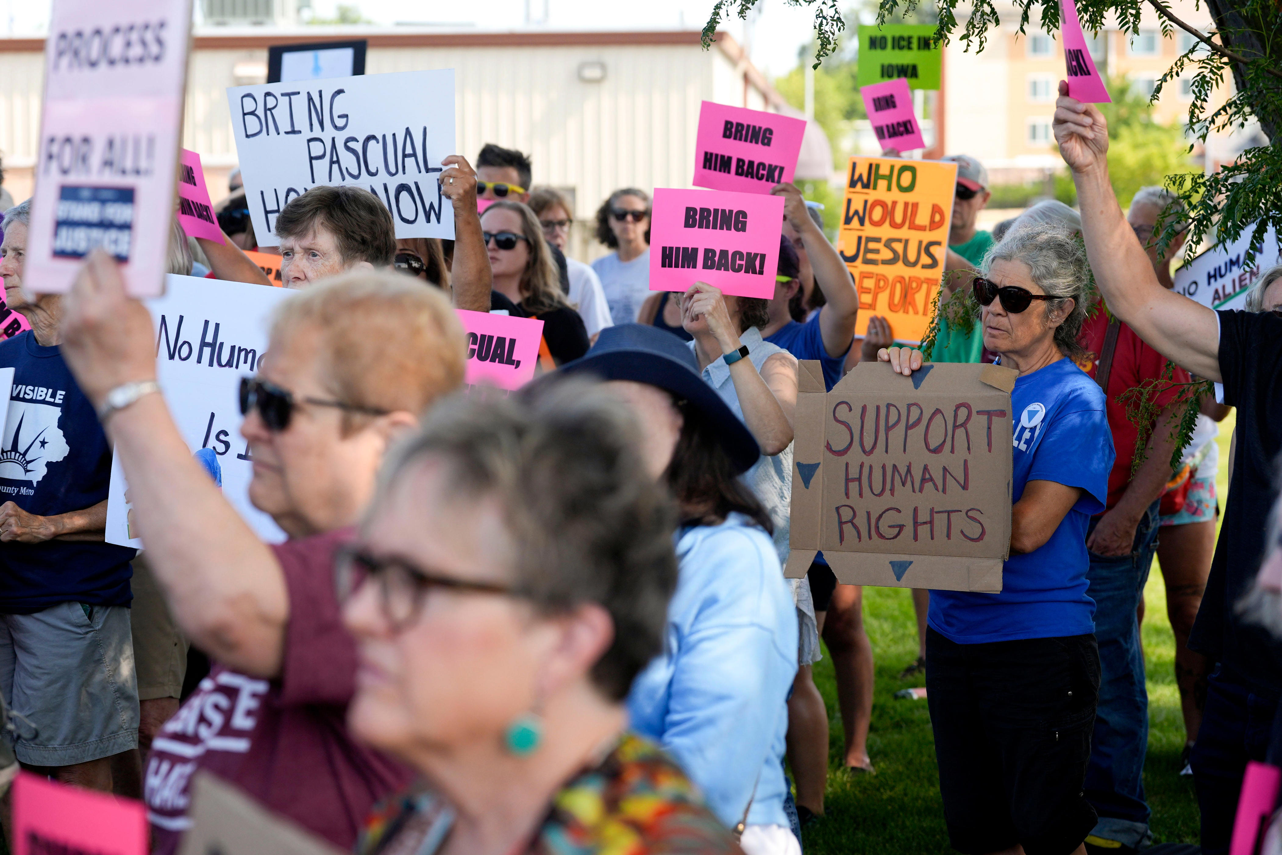Iowa inmate sues feds for holding her without bond in immigration case