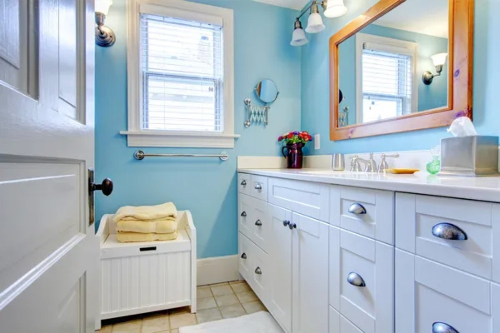 14 Easy Bathroom Storage Ideas Behind Doors