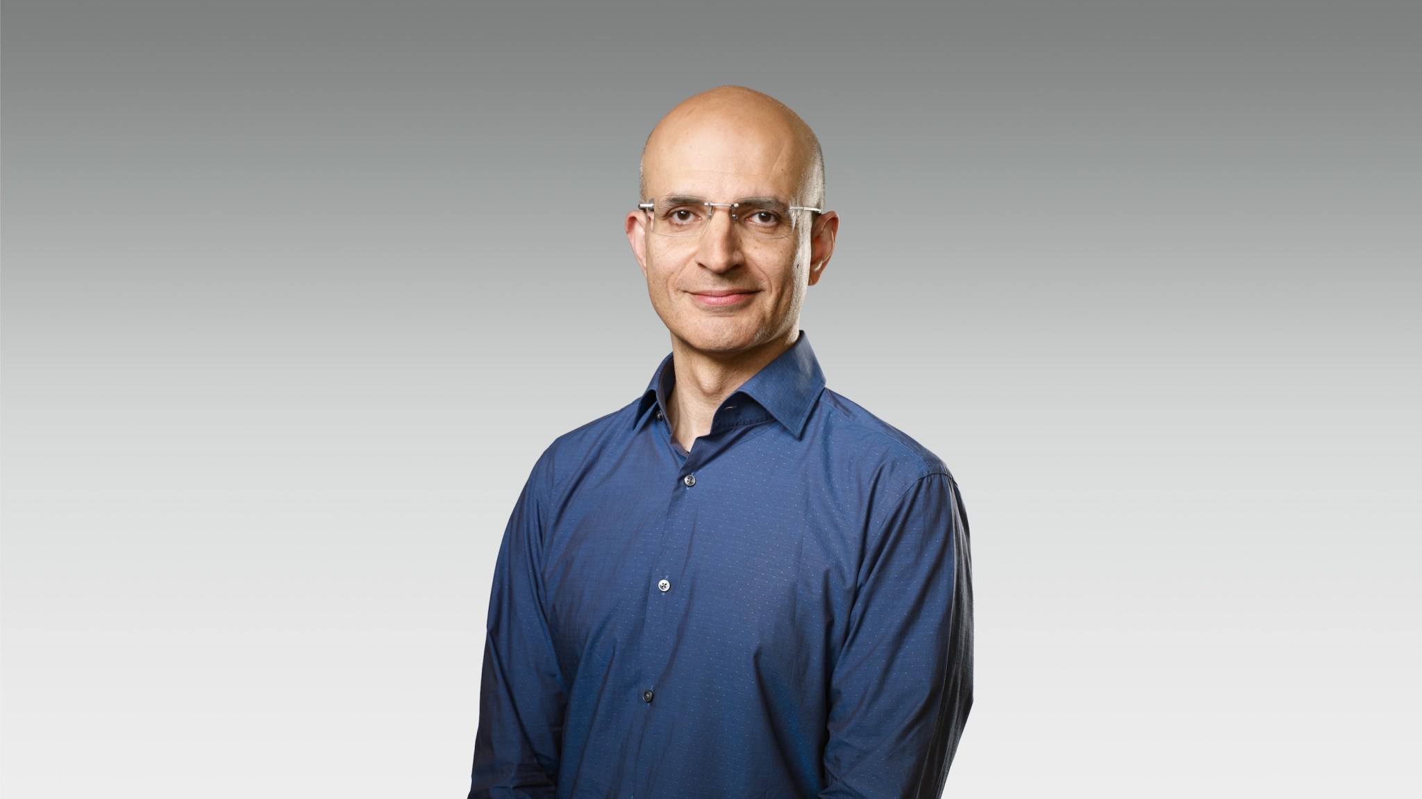 Meet Apple’s next COO Sabih Khan, a 30-year veteran who will oversee ...
