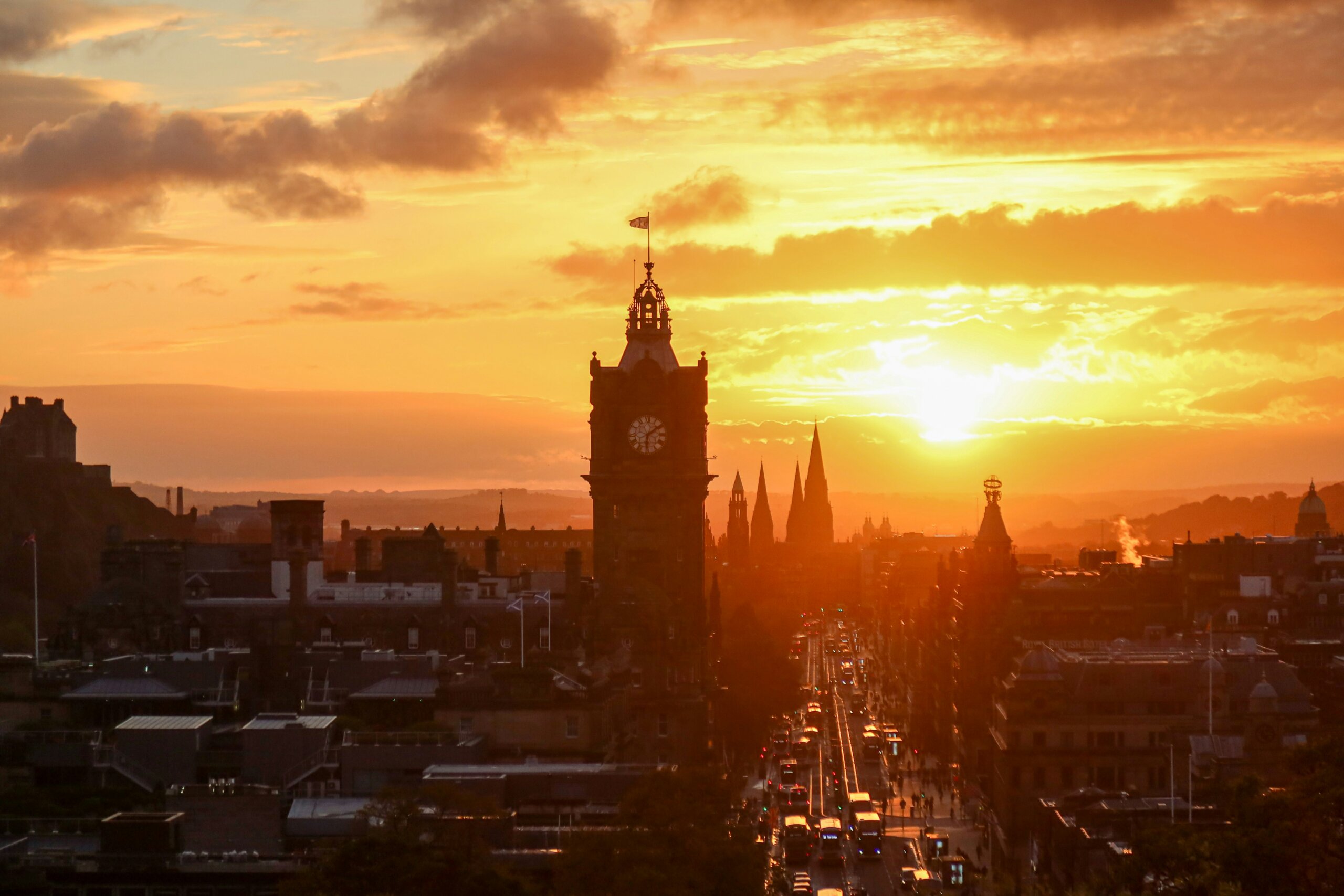A Long Weekend In Edinburgh: The Perfect Travel Itinerary