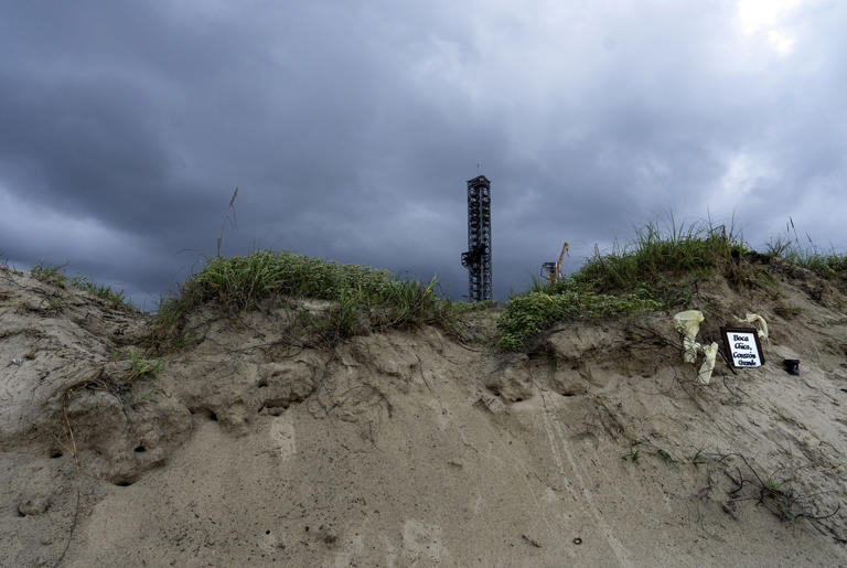 SpaceX wins OK to build plant that creates liquid oxygen for rockets ...