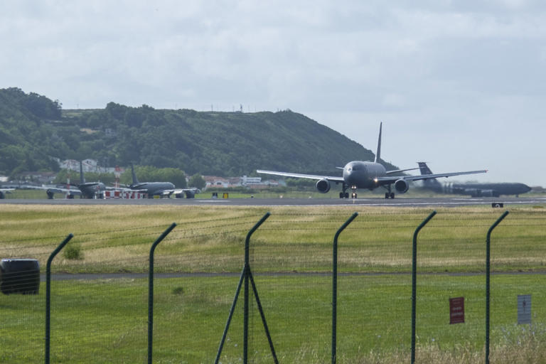 Engine Trouble Strands Delta Passengers on Remote Island for Over a Day