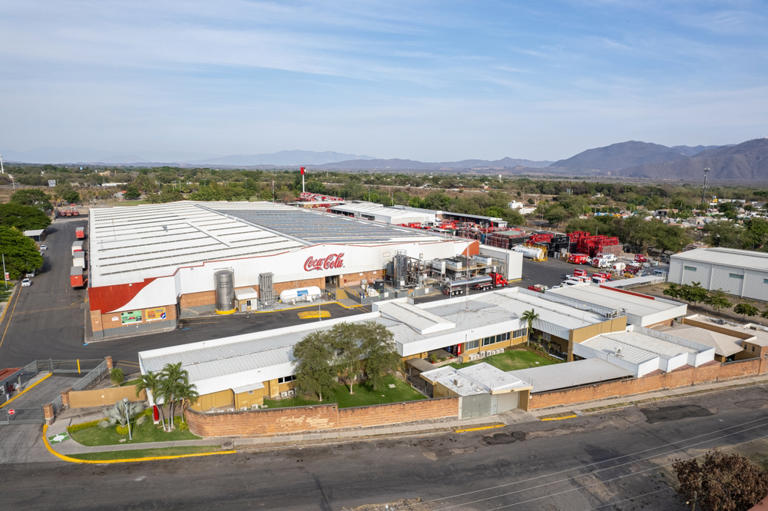 Coca-Cola Closes US Factory and Leading to Mass Layoffs