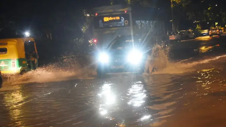 Heavy rain batters Delhi, IMD issues red alert for NCR