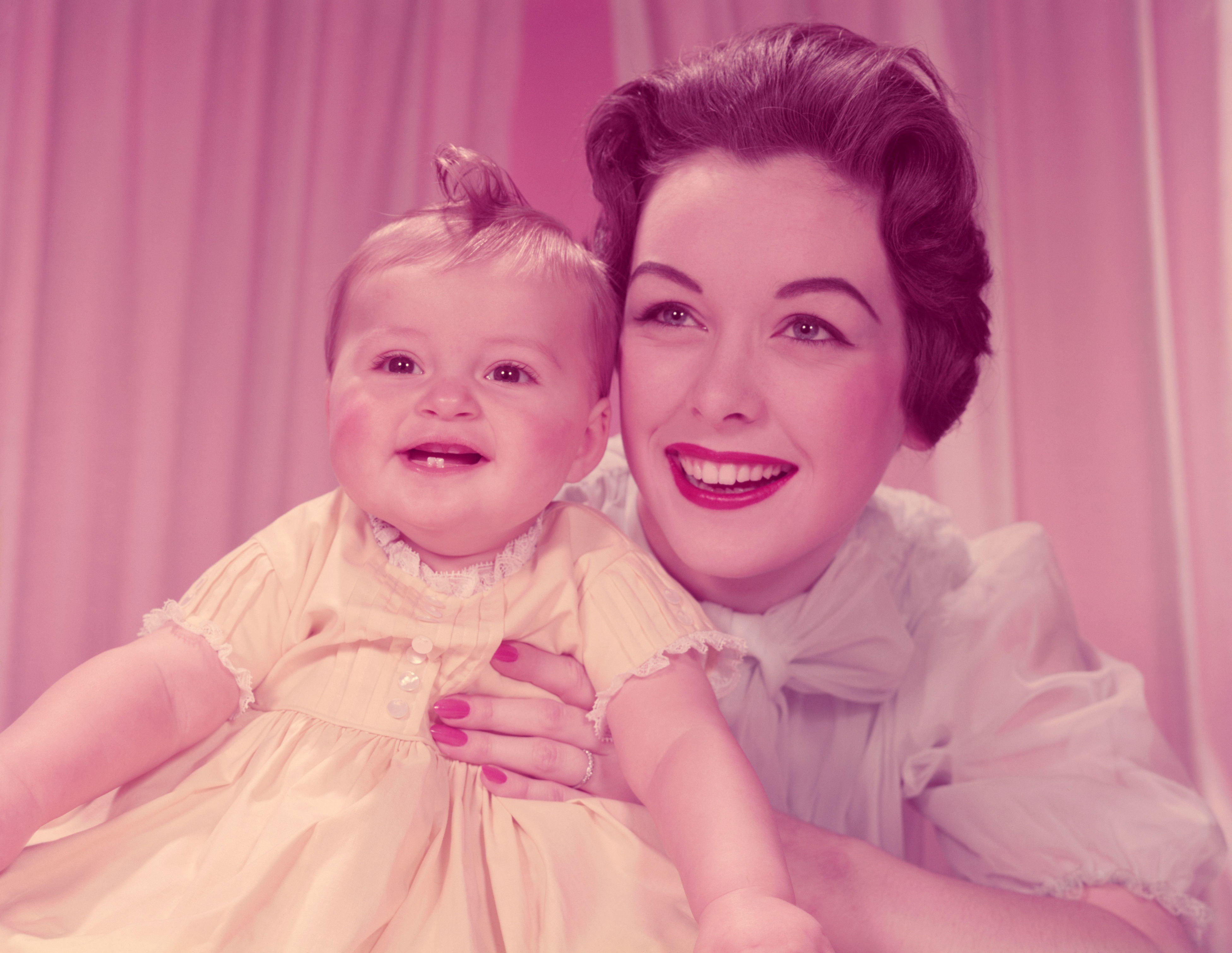 These Vintage 1940s Girls Names Are So Popular Right Now