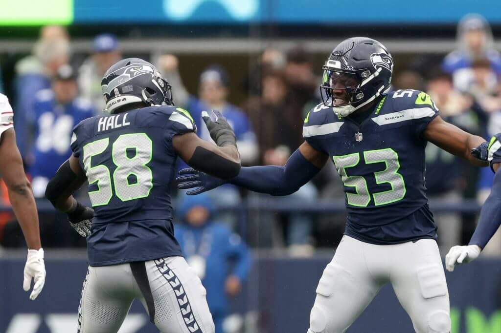 Season to reveal long-term plans for Seahawks linebackers
