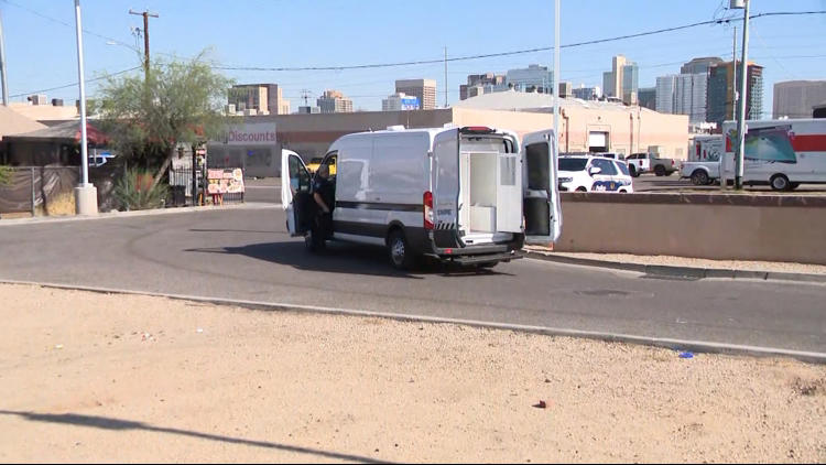 Tempe police van transporting inmates crashes in Phoenix