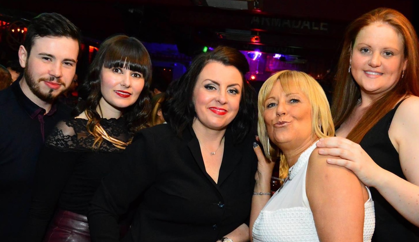 13 old school throwback pictures of retro scenes from Port of Call back ...