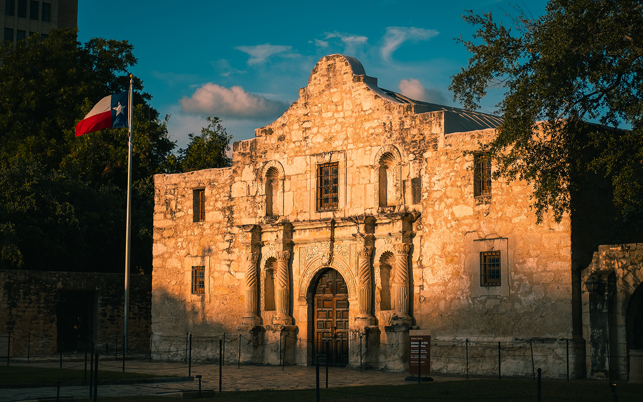 Uncover the Best Ancient Ruins and Monuments Across the U.S.