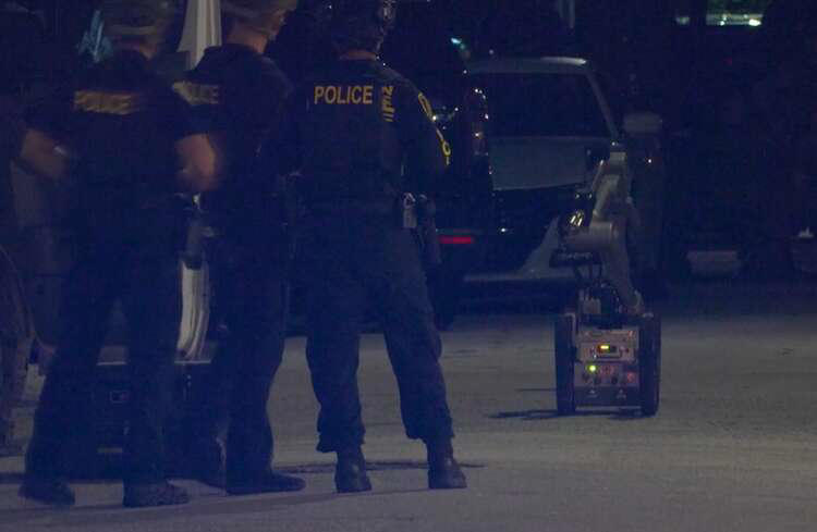 Houston SWAT standoff in The Heights ends with woman shot, killed
