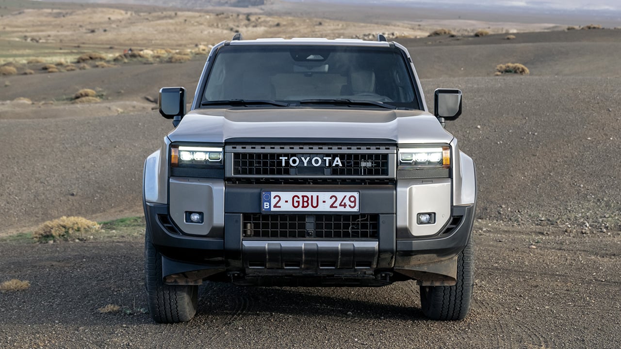 El primer Land Cruiser de la historia con etiqueta ECO ya tiene precio ...