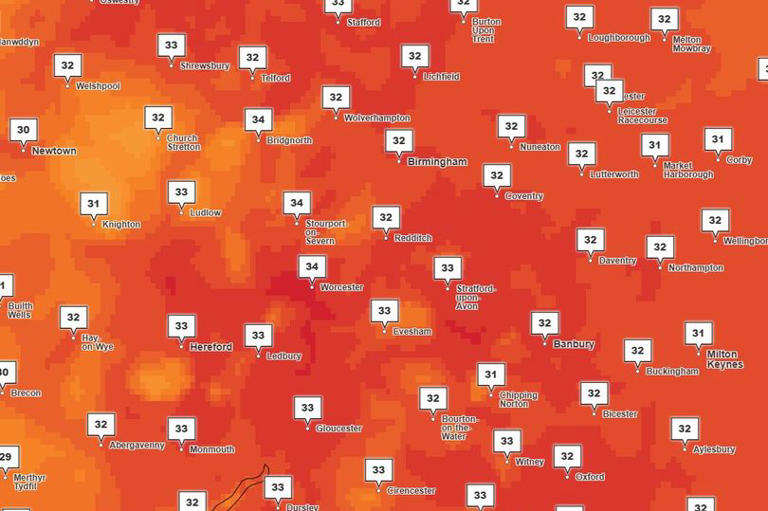 Met Office maps show temperatures nearly 10C higher than average during ...