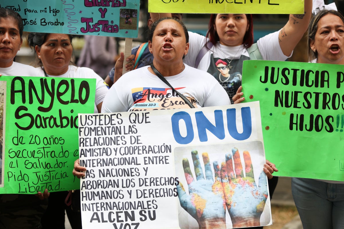 How Trump officials botched a deal to get Americans out of Venezuelan ...