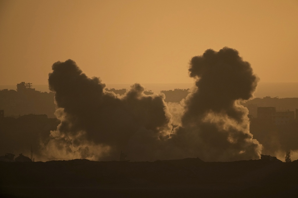 Israeli strikes kill 40 in Gaza, with no sign of a breakthrough after ...