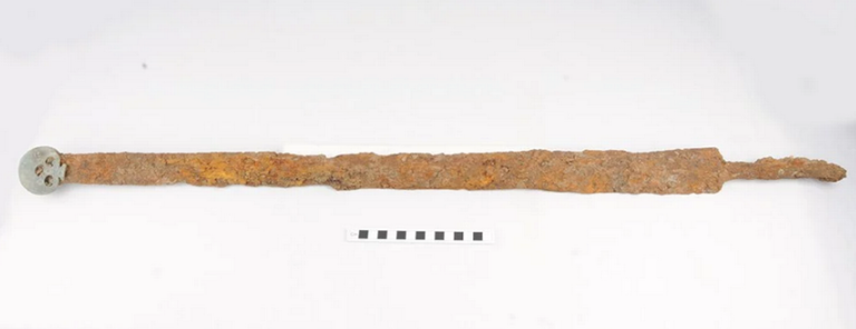 Metal detectorist finds two Roman swords - then ancient settlement ...