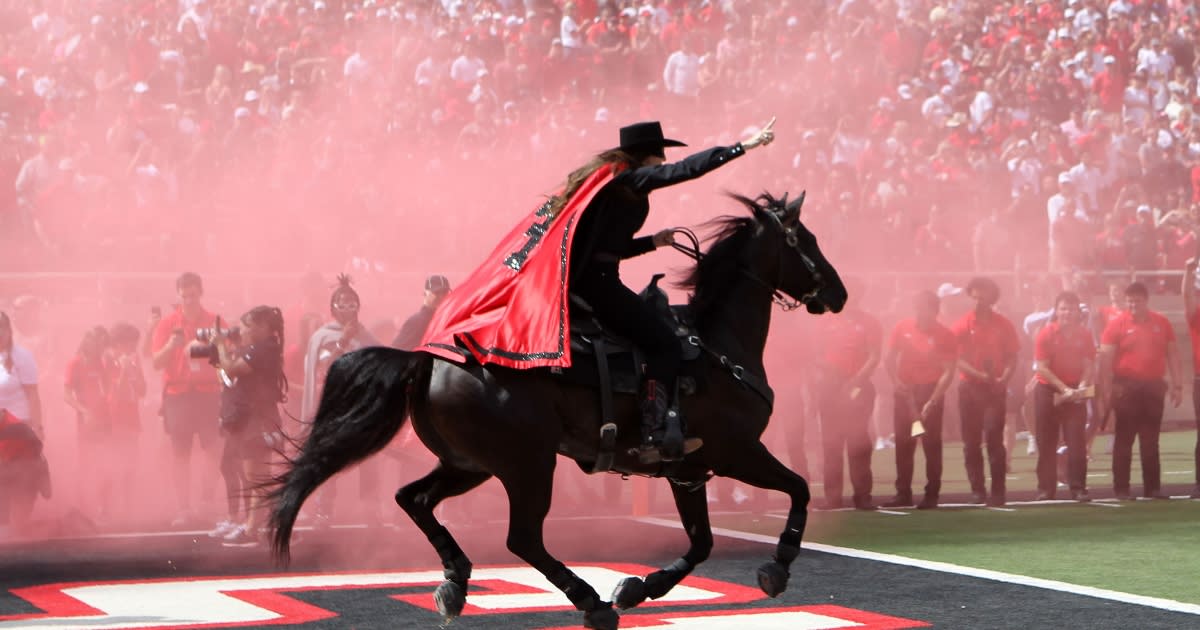 Texas Tech billionaire booster establishes non-profit Saving College Sports