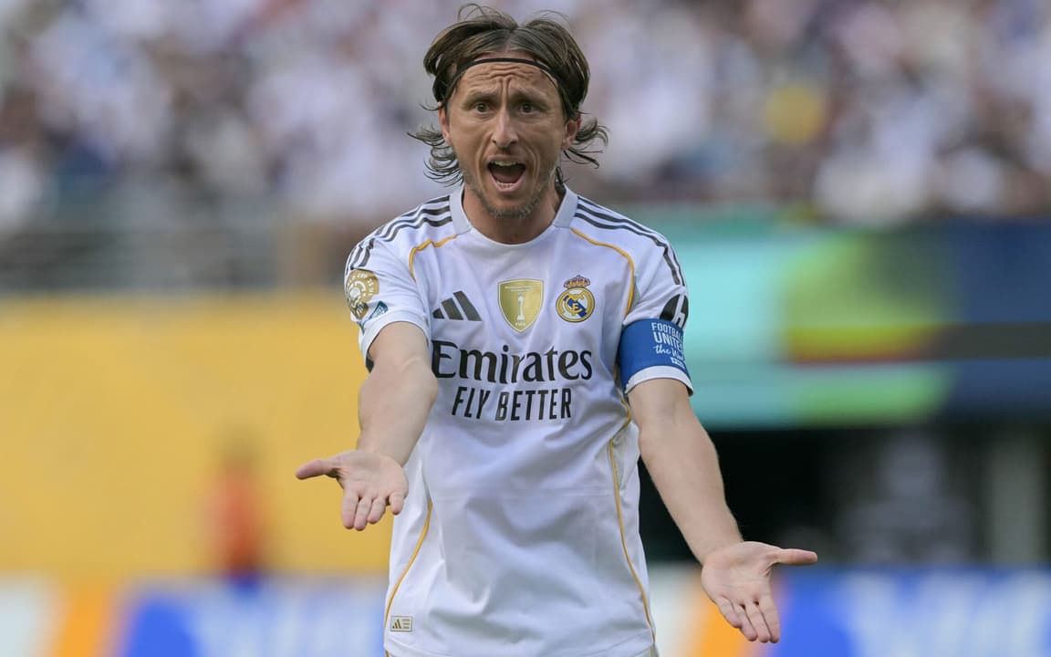 Em derrota para o PSG no Mundial, Modric e Vázquez se despedem do Real ...