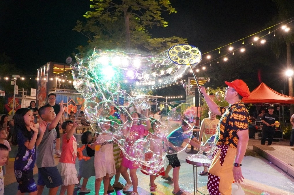 Chuỗi sự kiện giải trí về đêm tại phố đi bộ Halong Marina Square