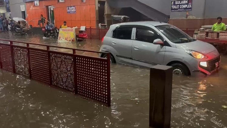 Weather Update: IMD upgrades 'orange alert' in Delhi to 'red alert ...