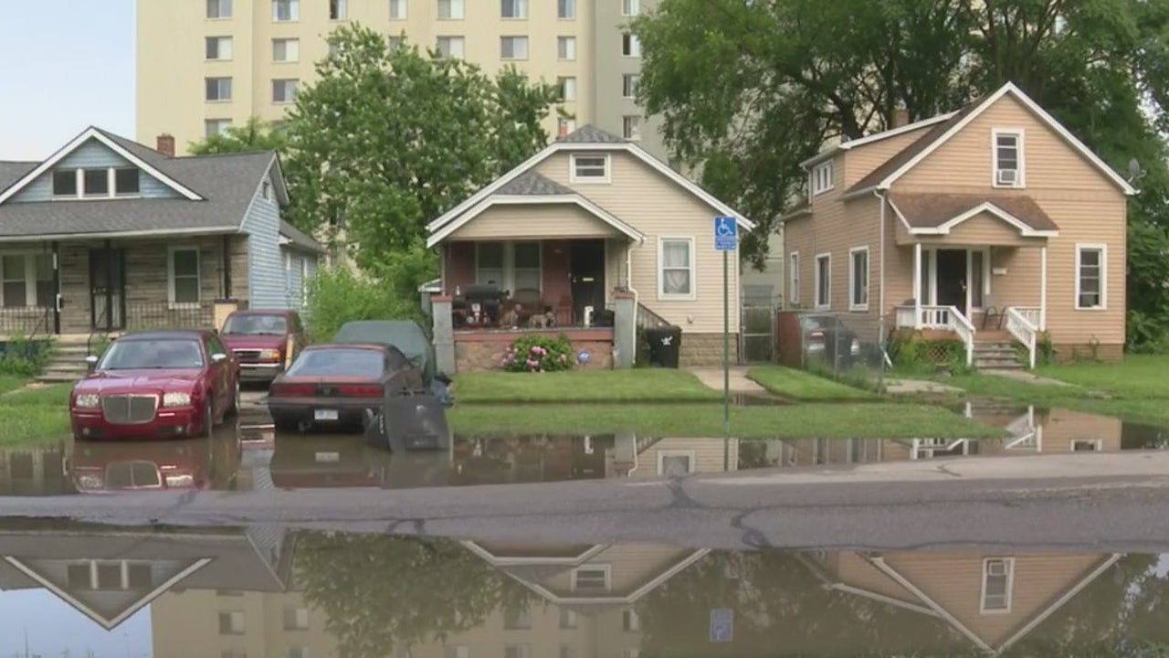 Constant flooding on Detroit street has some residents fed up