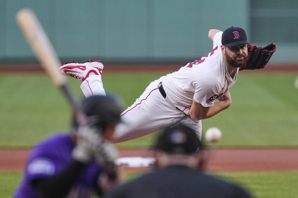 Yoshida leads Red Sox to sweep of Rockies with 10-2 win