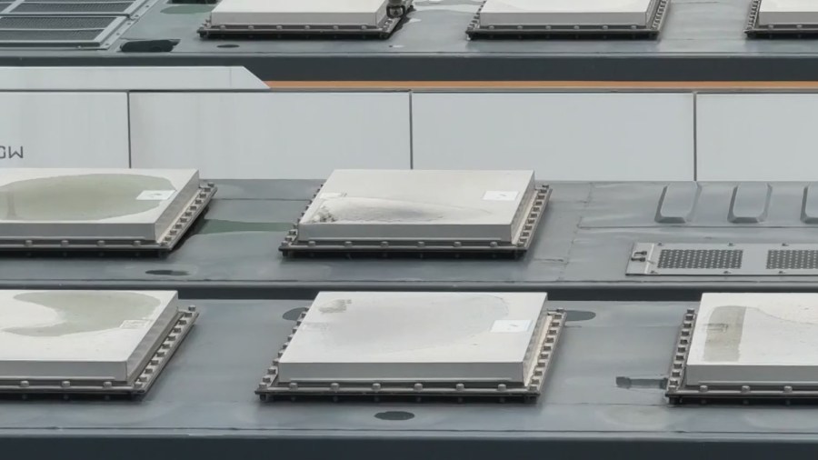 Massive lithium-ion batteries reduce strain on power grid