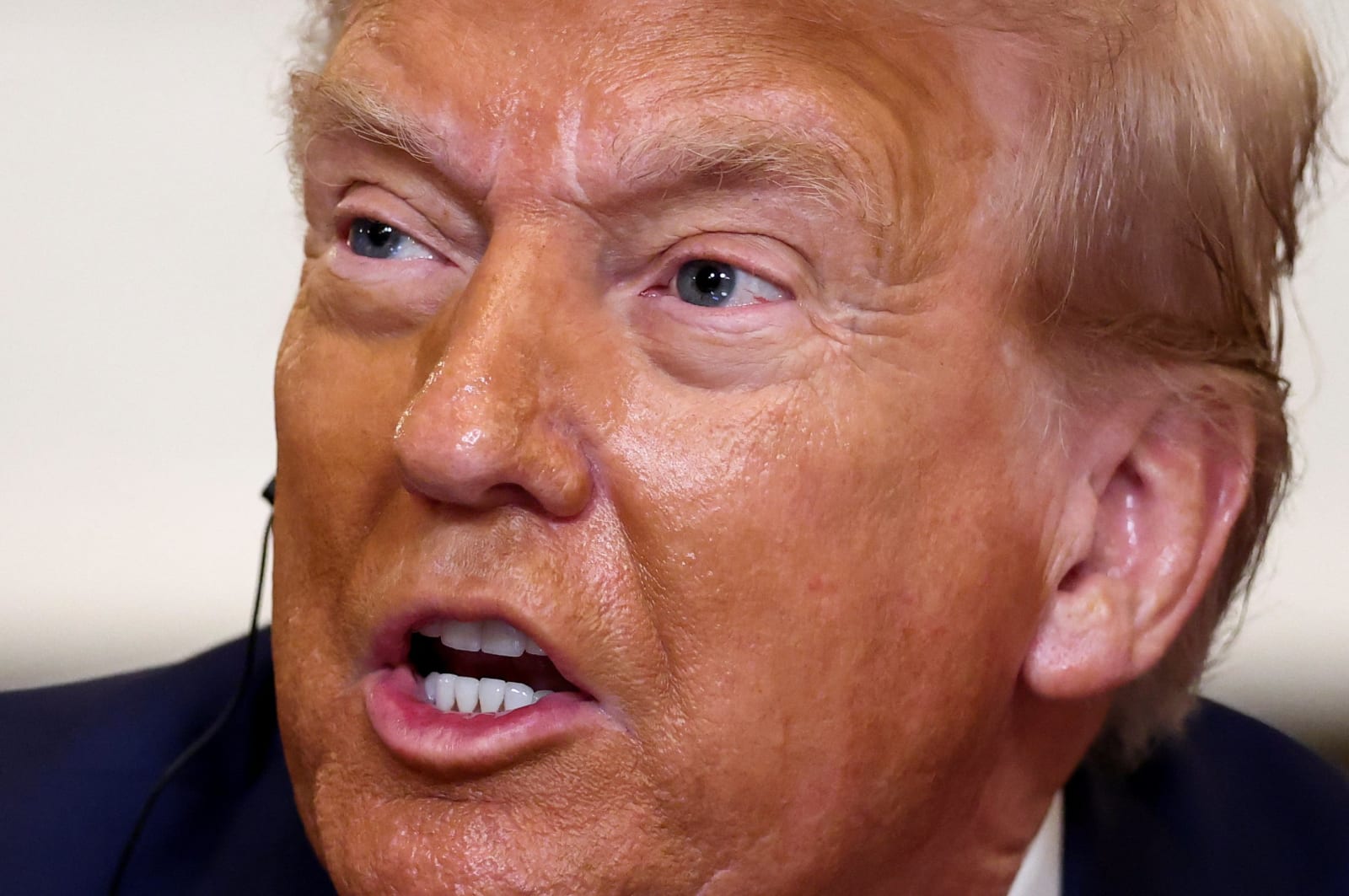 Trump confronted with bizarre assassination 'threat': 'Can no longer ...
