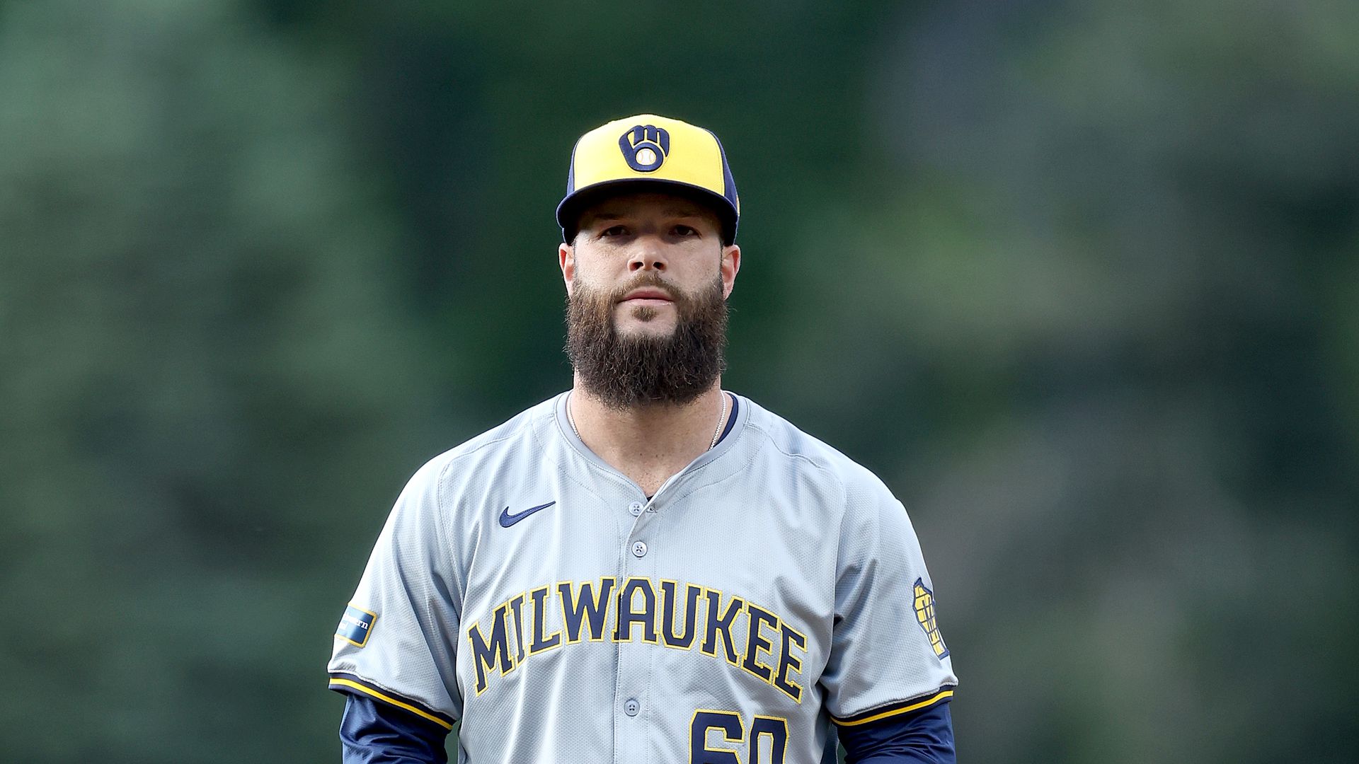 Royals sign Dallas Keuchel to a minor league deal