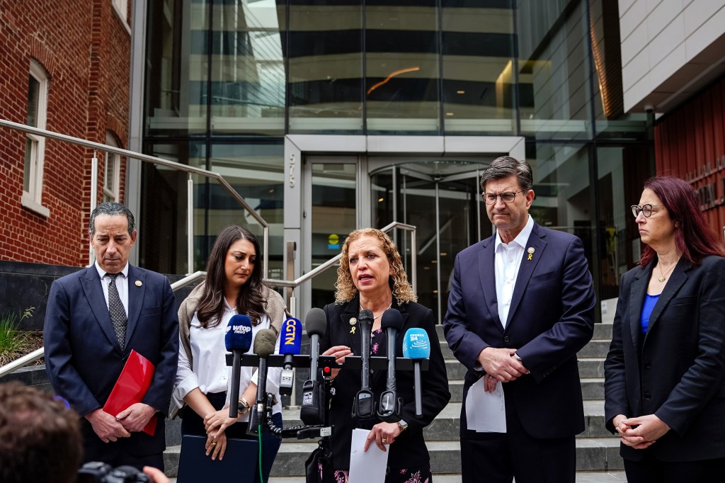 Jewish Democrats in Congress on edge after Zohran Mamdani’s NYC primary ...
