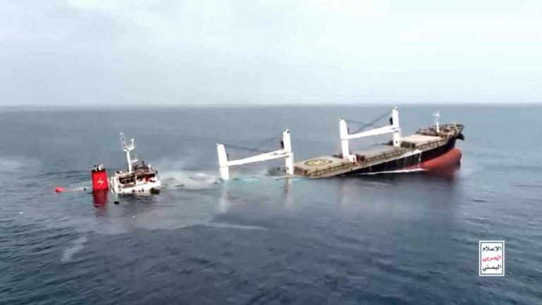 Video: Cargo Ship Eternity C Sinks in the Red Sea After Houthi Attack