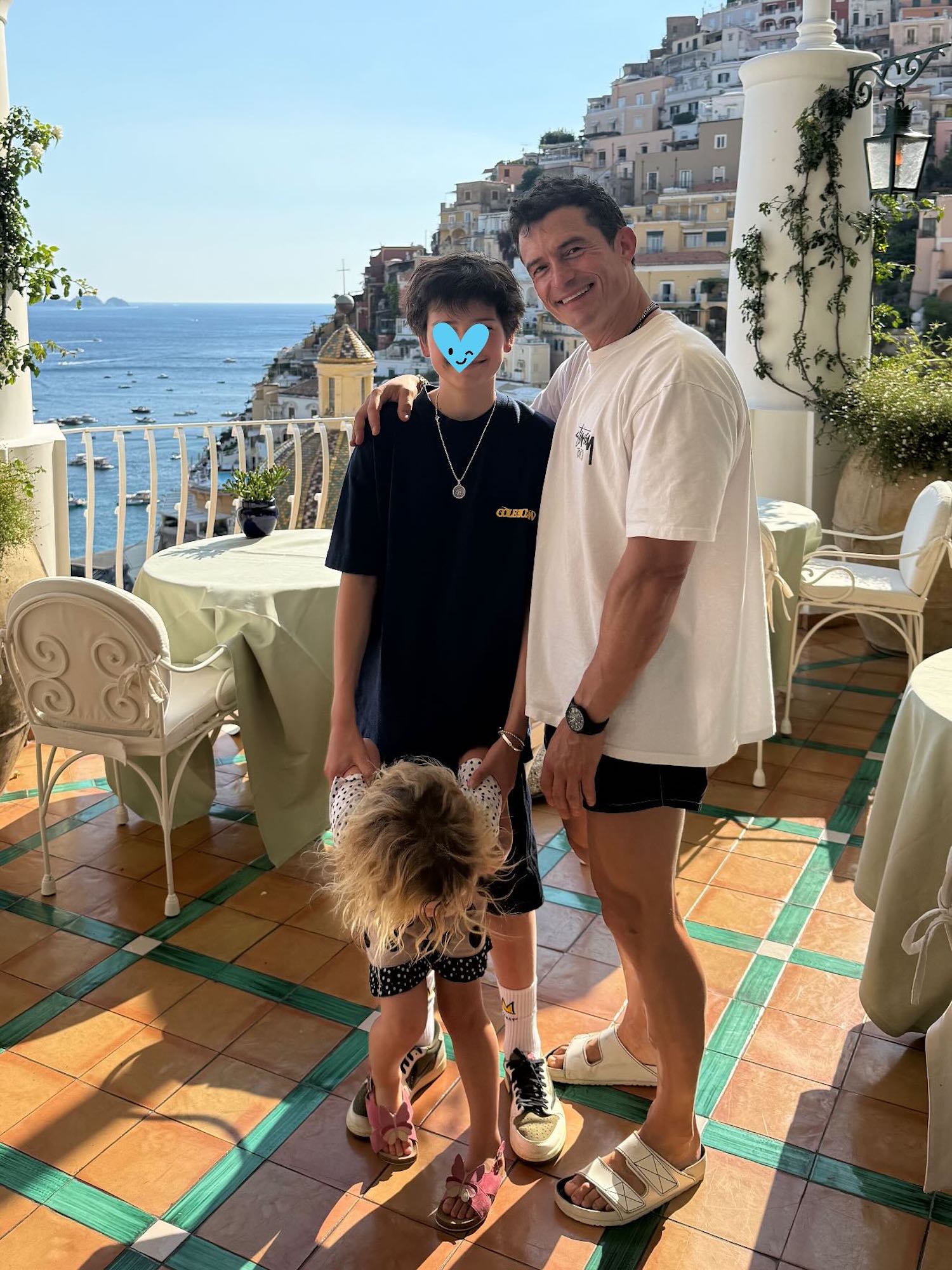 Orlando Bloom y Katy Perry posan con sus hijos Flynn y Daisy tras su ...