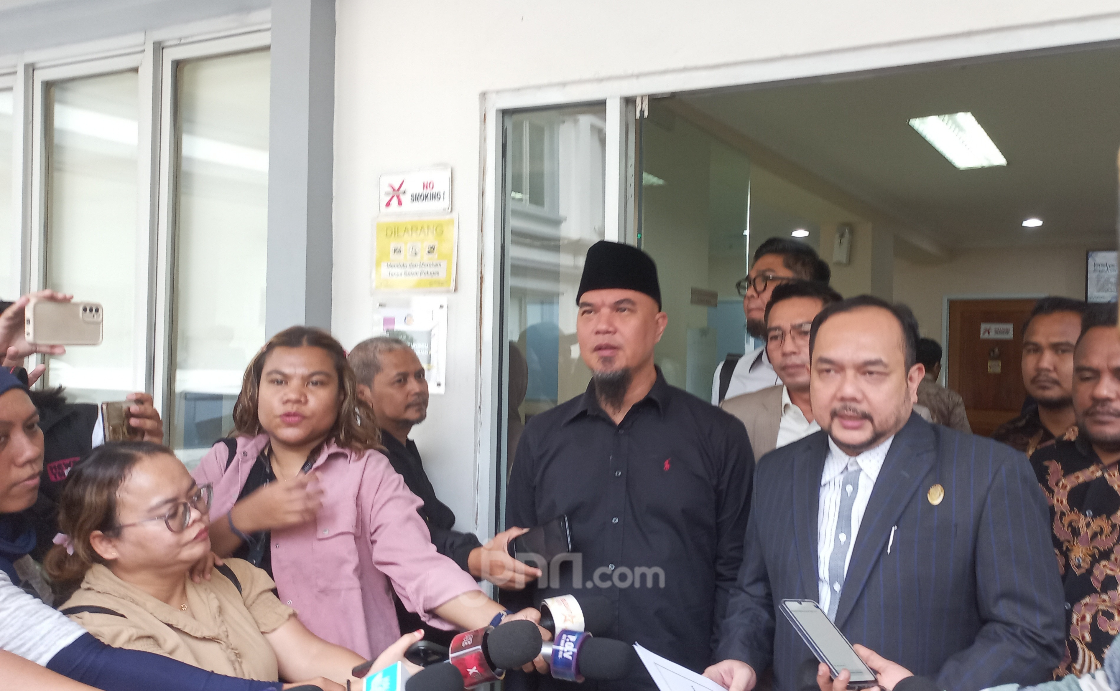 Ahmad Dhani Beri Penjelasan Soal Video Kumpulan Fitnah Maia Estianty