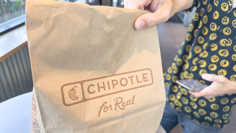 How Does Chipotle's 'Chipotlane' Mobile Drive-Thru Work?