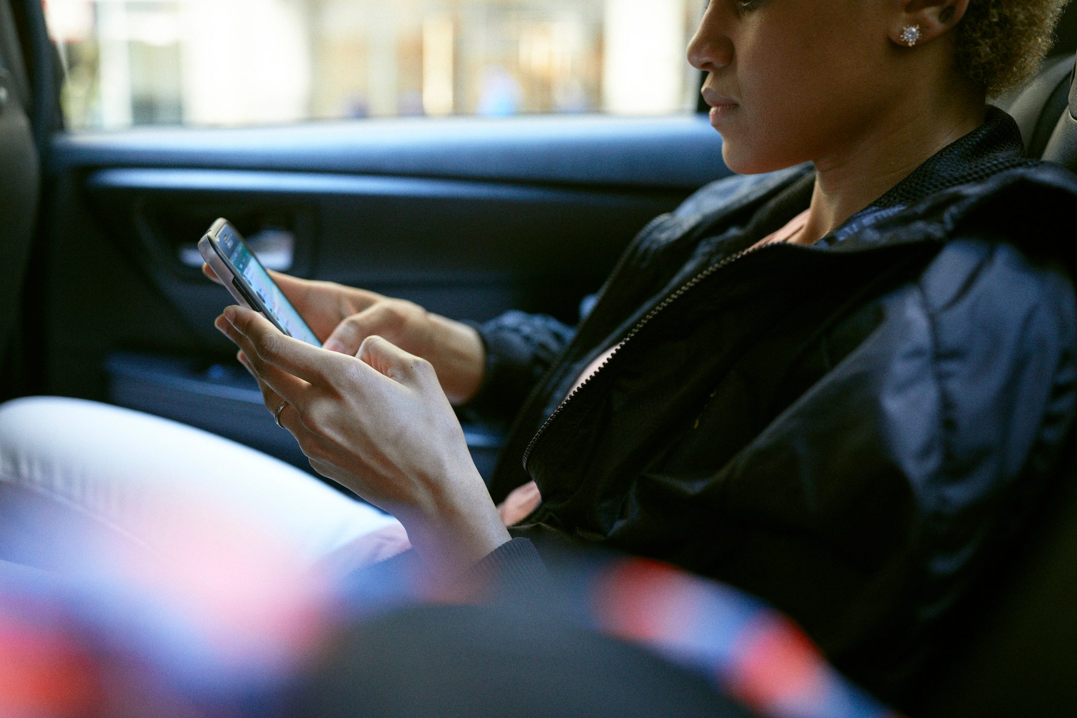 This Is What Your Uber Driver First Notices About You