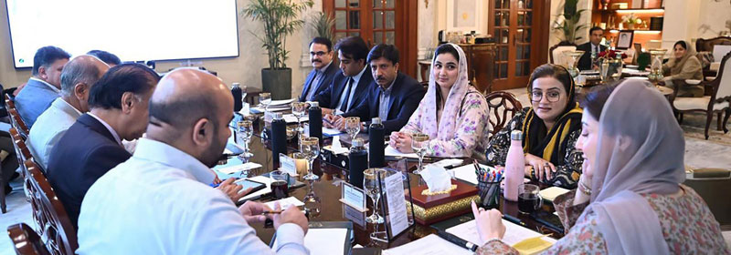 CM announces launch of school van service, on-wheel Montessori project