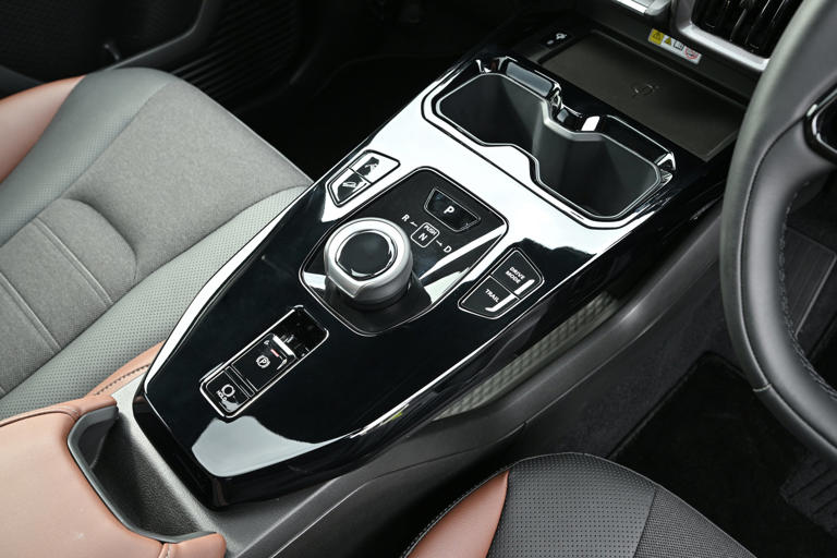 航続距離は500km以上！ スズキが新型BEV「eビターラ」の情報を先行公開