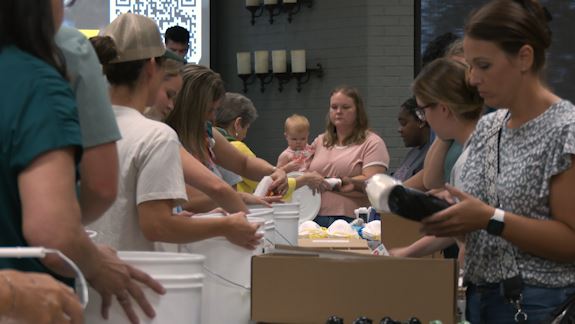 Baylor Freshmen Pack Relief Kits for Texas Flood Victims