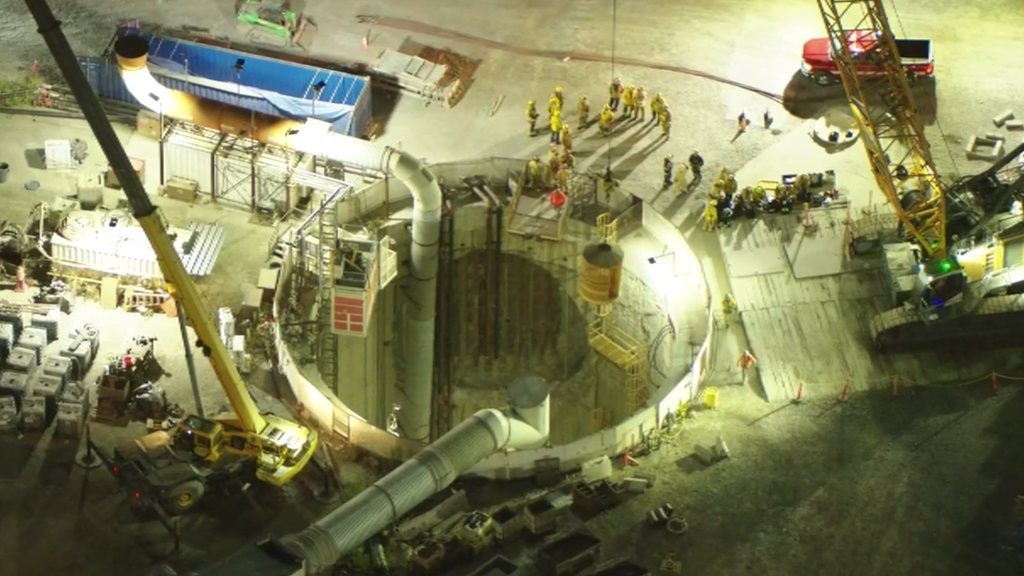 Firefighters rescue 31 workers after tunnel collapses in Los Angeles