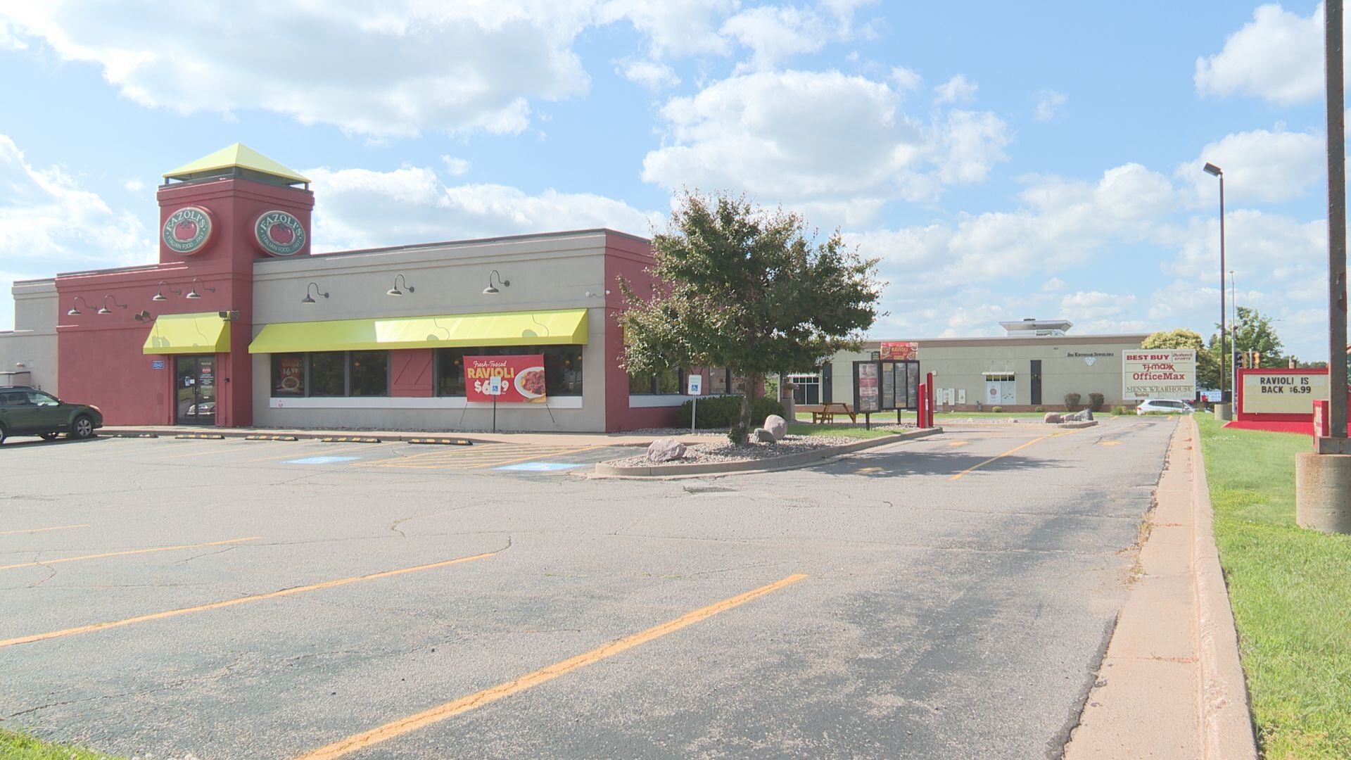 Raising Cane’s moves one step closer to roosting on Rib Mountain Drive