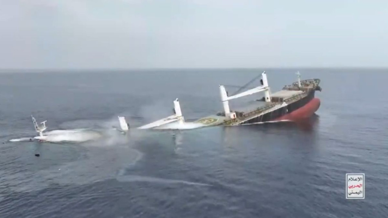 Εντοπίστηκε σώος ο Ελληνας ένοπλος φρουρός του «Eternity C» - Για 48 ώρες βρισκόταν στη θάλασσα