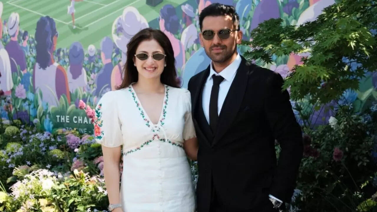 Cricketer Deepak Chahar and wife Jaya Bhardwaj serve style at Wimbledon ...