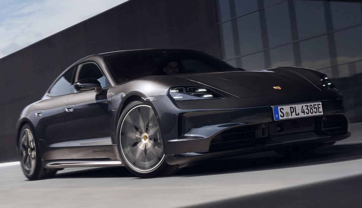 Porsche: Neue „Black Edition“-Modelle für Taycan und Cayenne