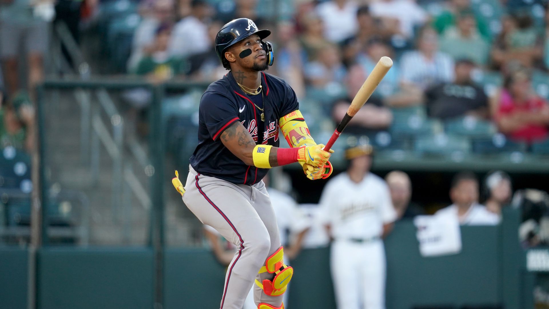 Braves bats awaken with five homers in blowout win over Athletics