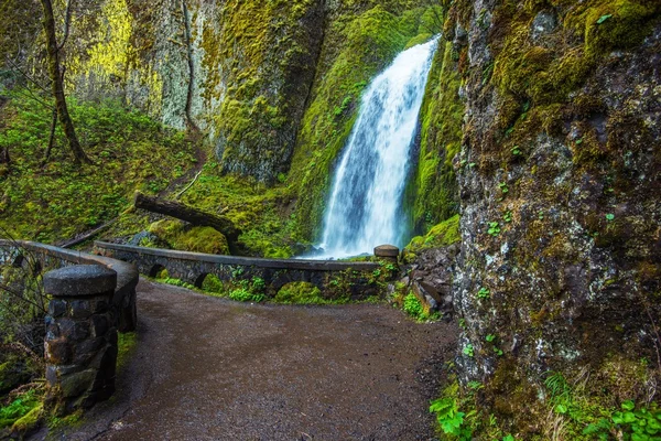 15 Hidden Waterfalls in Oregon’s Columbia Gorge